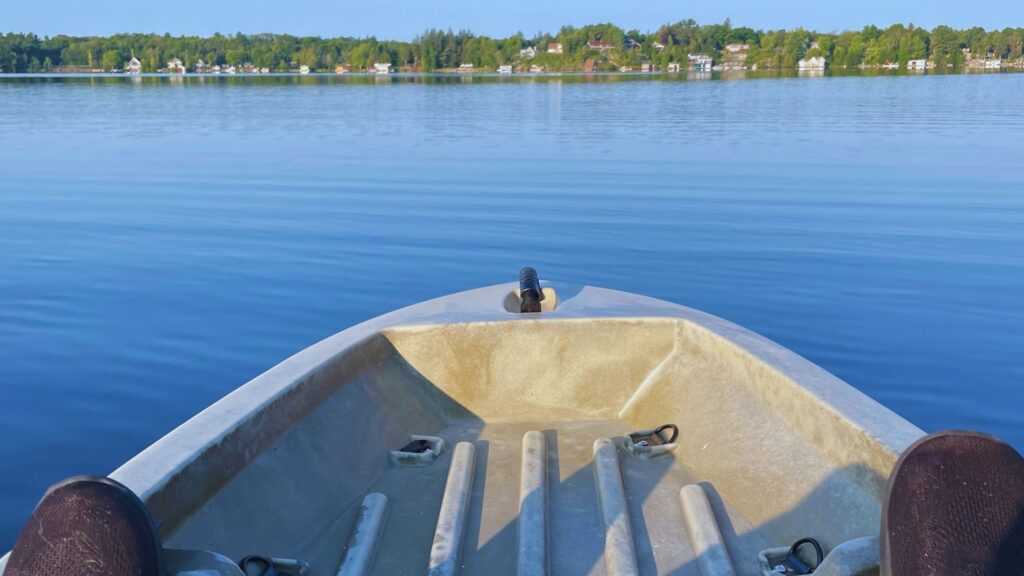 Kayaking Essentials: 7 Tips for a Safe and Fun Experience