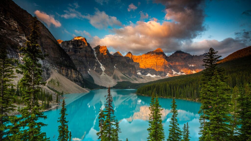 15 Best Lakes Worldwide for a Romantic Honeymoon Getaway