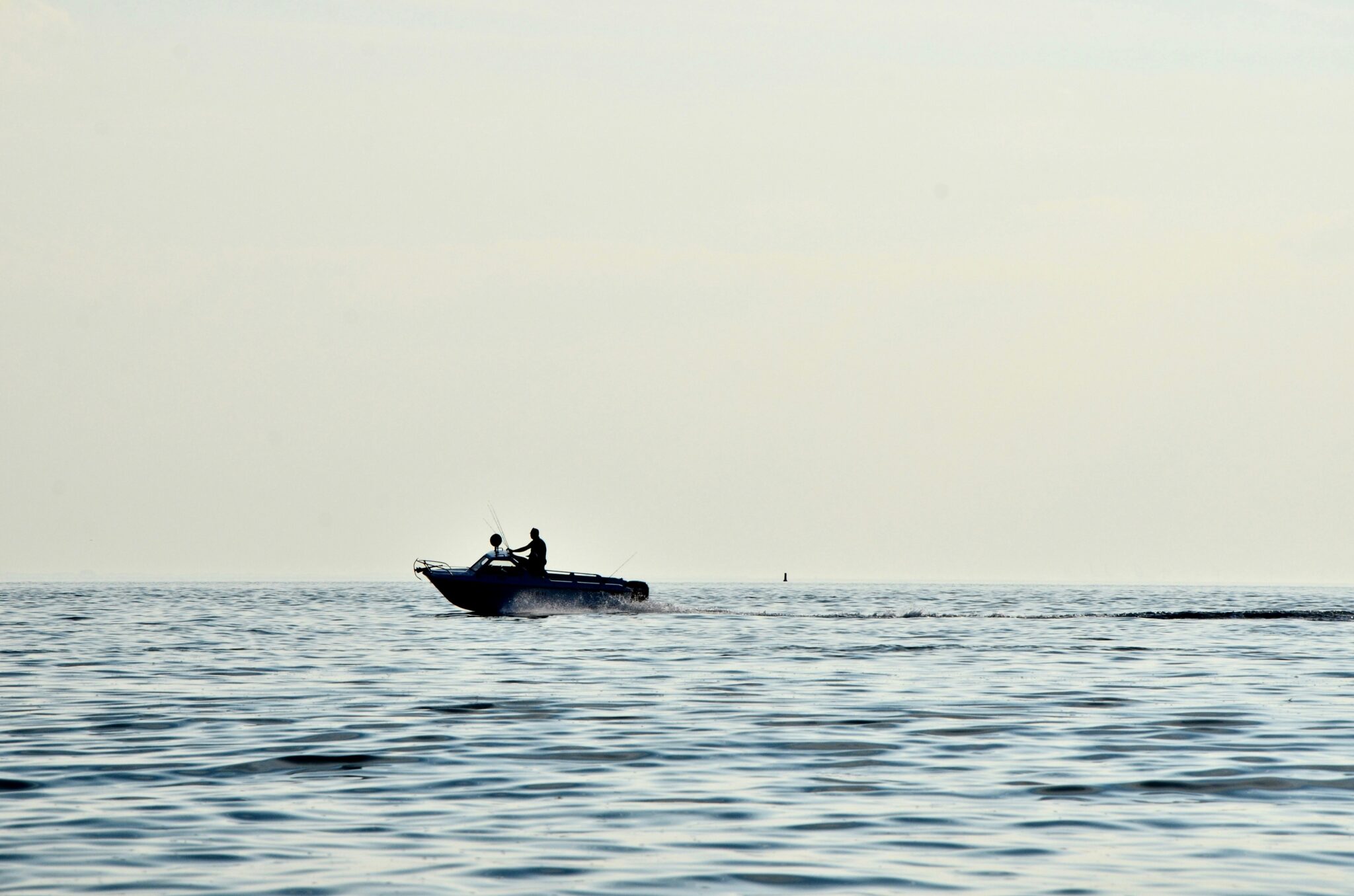 Small Motor Boats: Types & Buying Guide | Lake.com