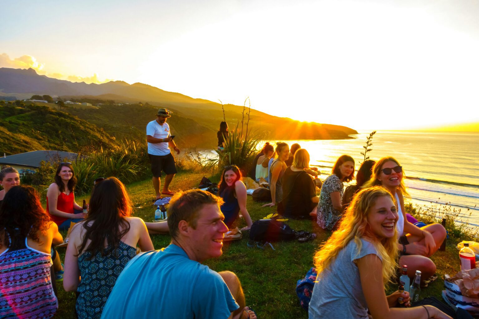 Tour Guide Storytelling Techniques: Mastering the Art of Engagement ...