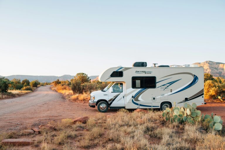 Best 3-Bedroom Campers: Top Models & Layouts | Lake.com