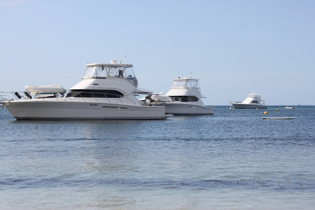 Yacht Clubs: Your Go-To Guide for Lakeside Clubs - Lake.com