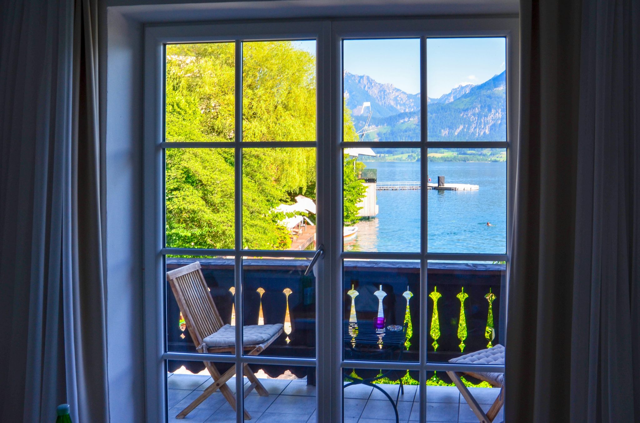 Modern Lake House Essentials: Key Design Strategies for Chic Waterfront ...