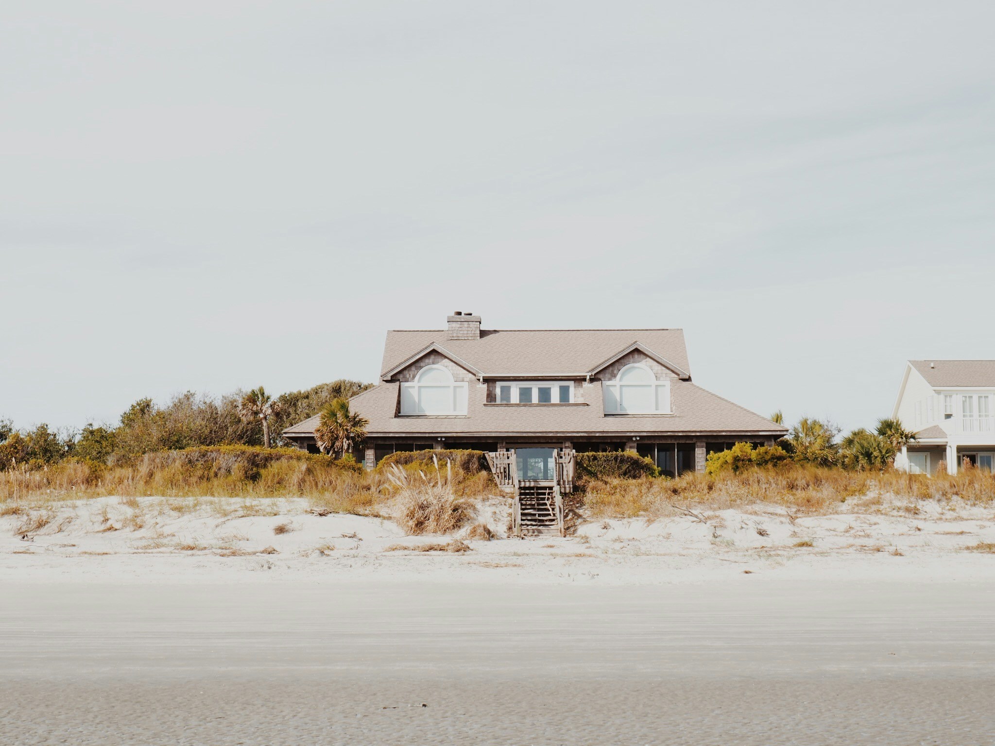 Beachfront Rentals: Your Ultimate Guide to Shoreline Getaways - Lake.com