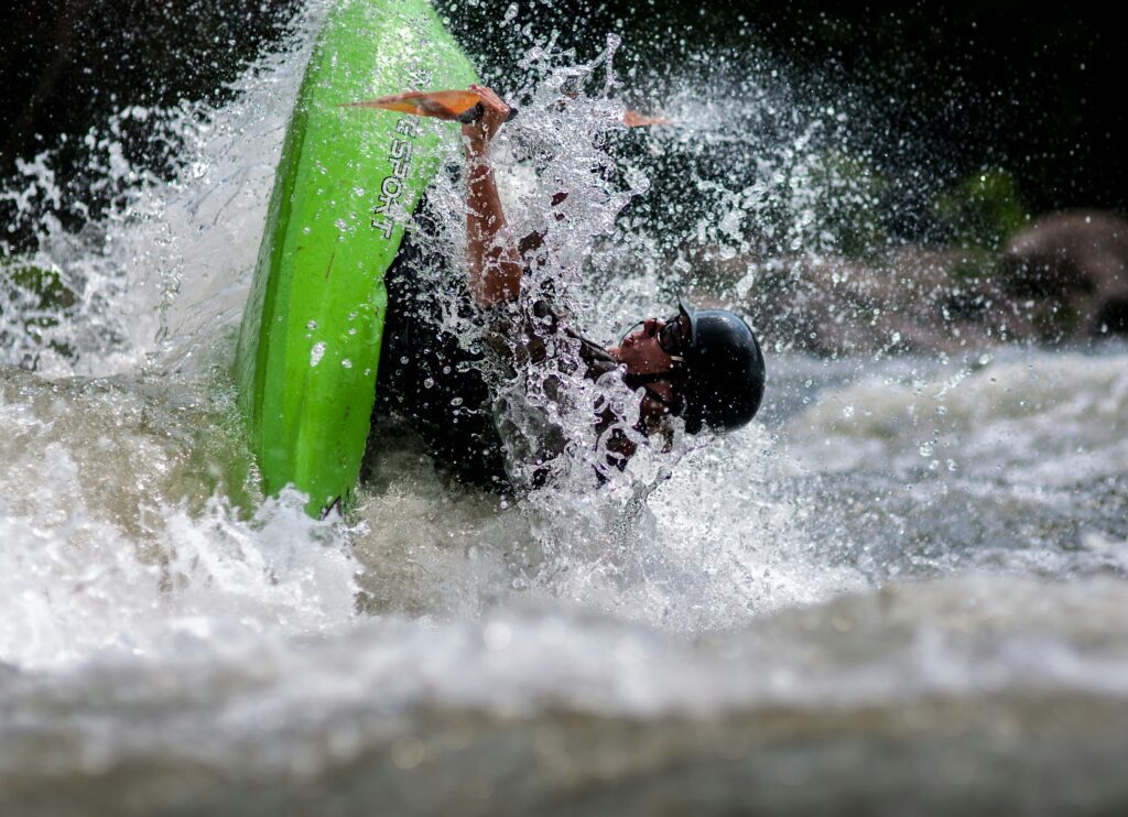 Kayaks Flip: Avoiding Accidents on the Water - Lake.com