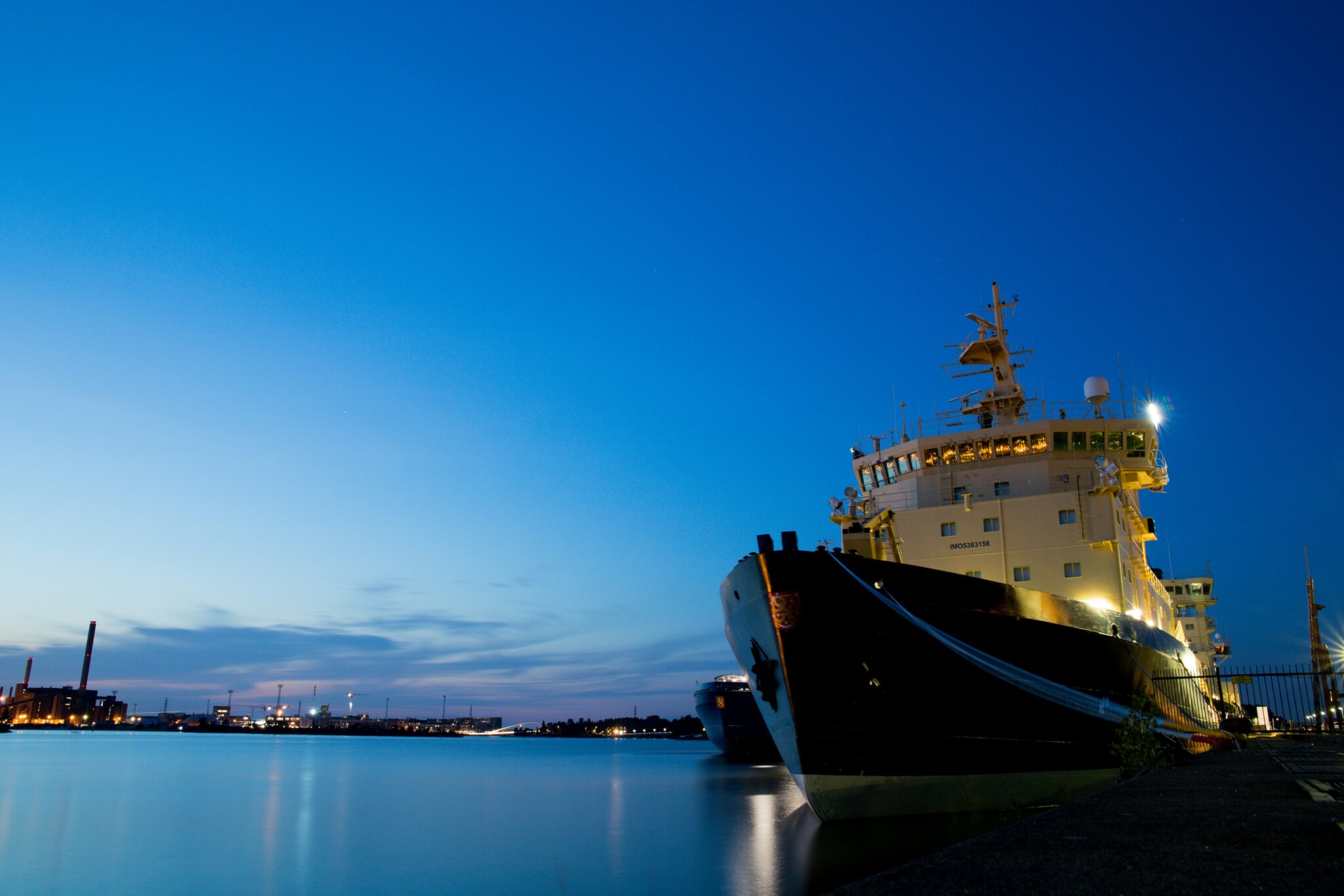 Navigation Lights Boat Situation: Essential Safety Tips for Night ...