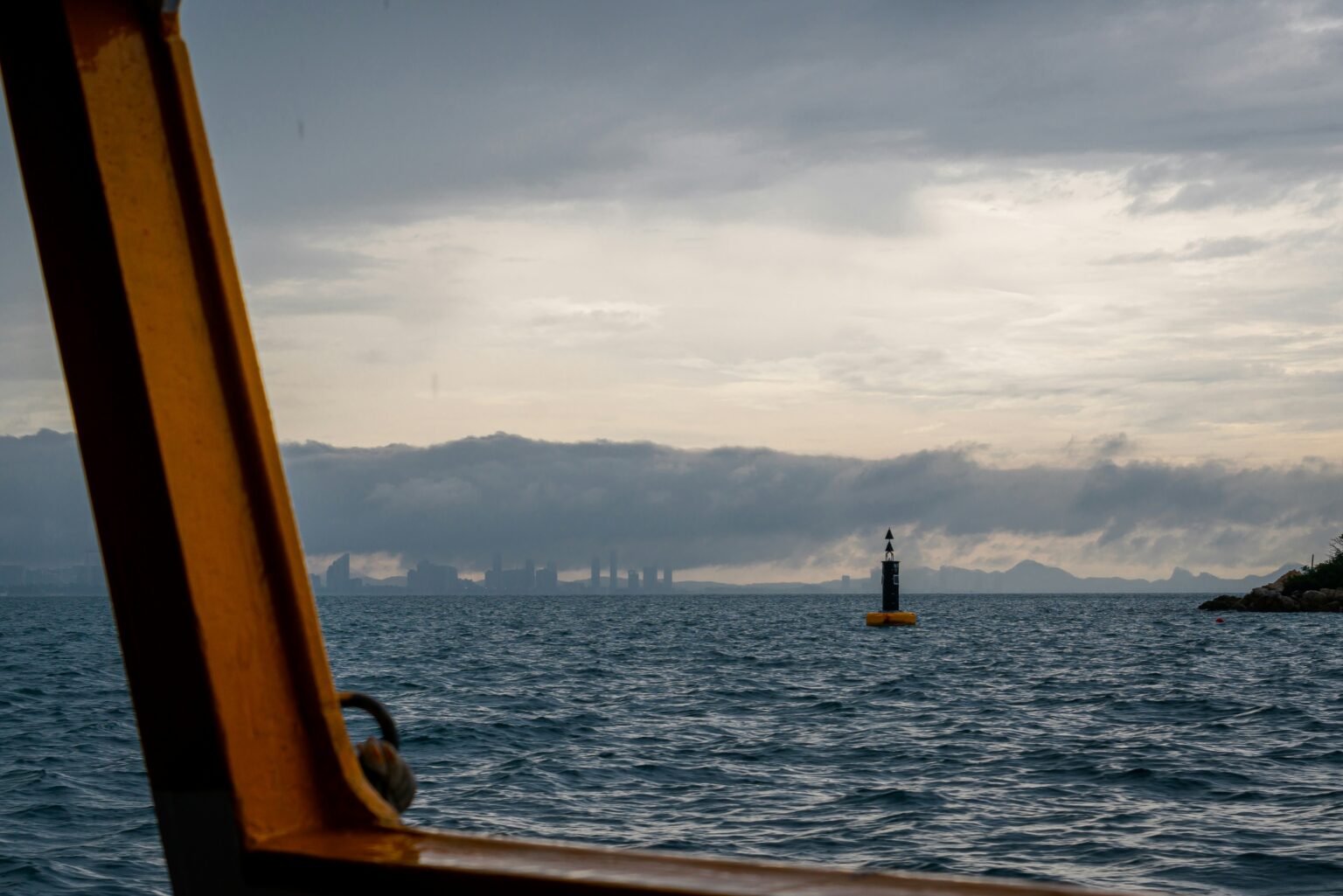 Special-Purpose Buoys: Enhancing Marine Research and Safety - Lake.com