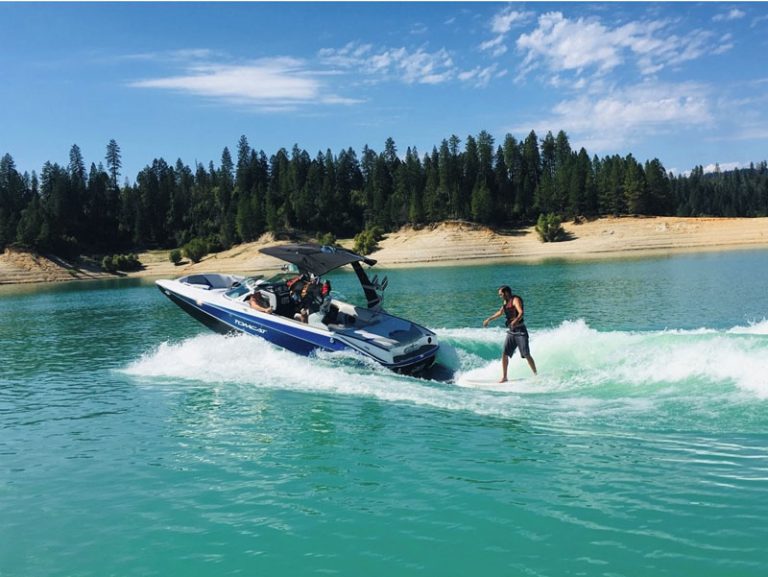 Emerald Cove Marina, Bullards Bar Reservoir, Boat Slips, Fuel ...