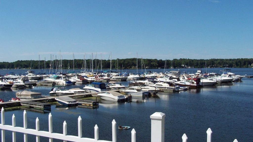Oak Park Marina Resort on Lake Ontario | Slips, Fuel, Amenities | Lake.com