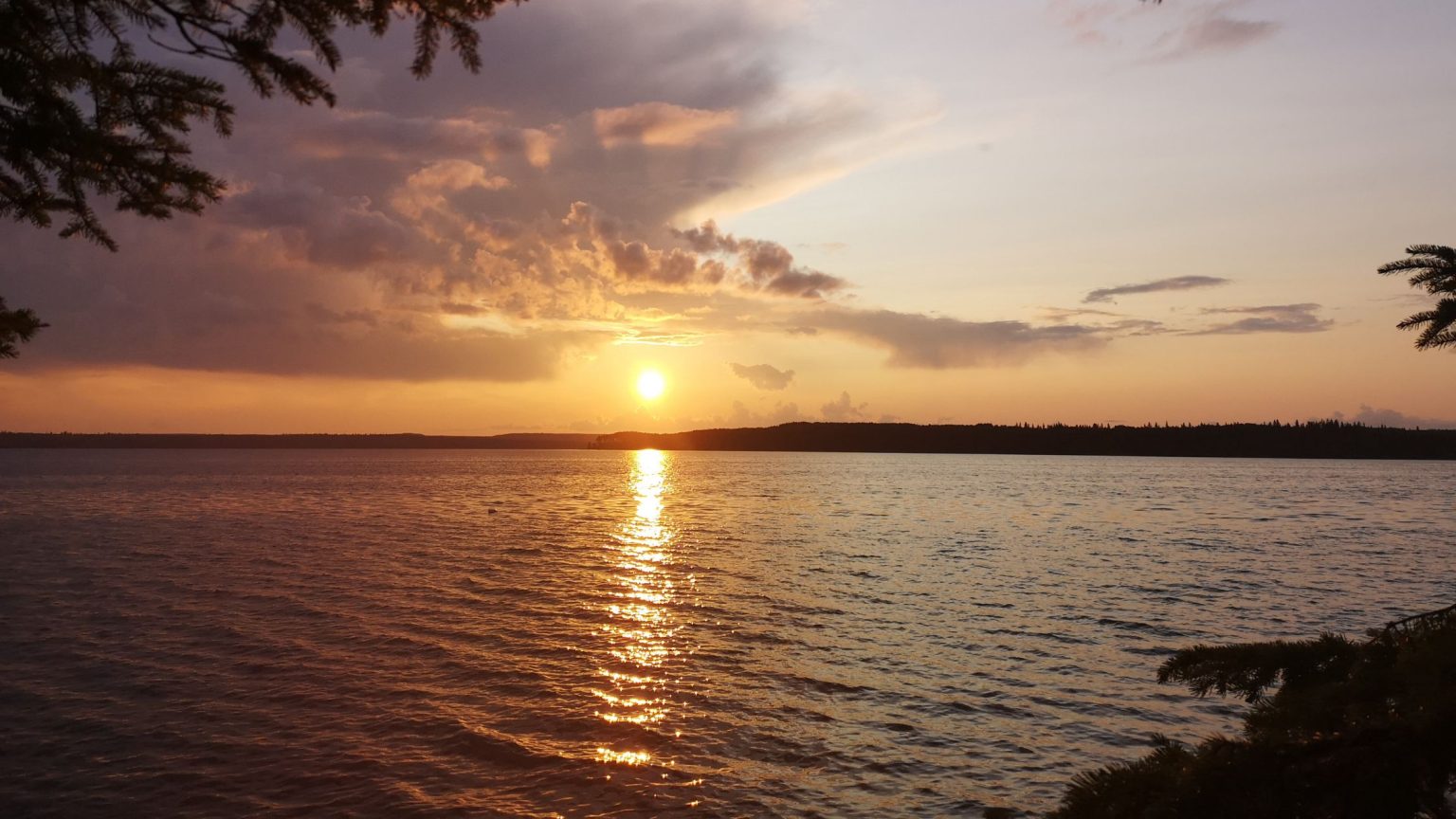 Lac Seul Ontario Travel Guide | Lake.com